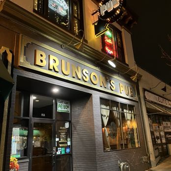 BRUNSON’S PUB - Updated September 2025 - 321 Photos & 412 Reviews - 956 ...