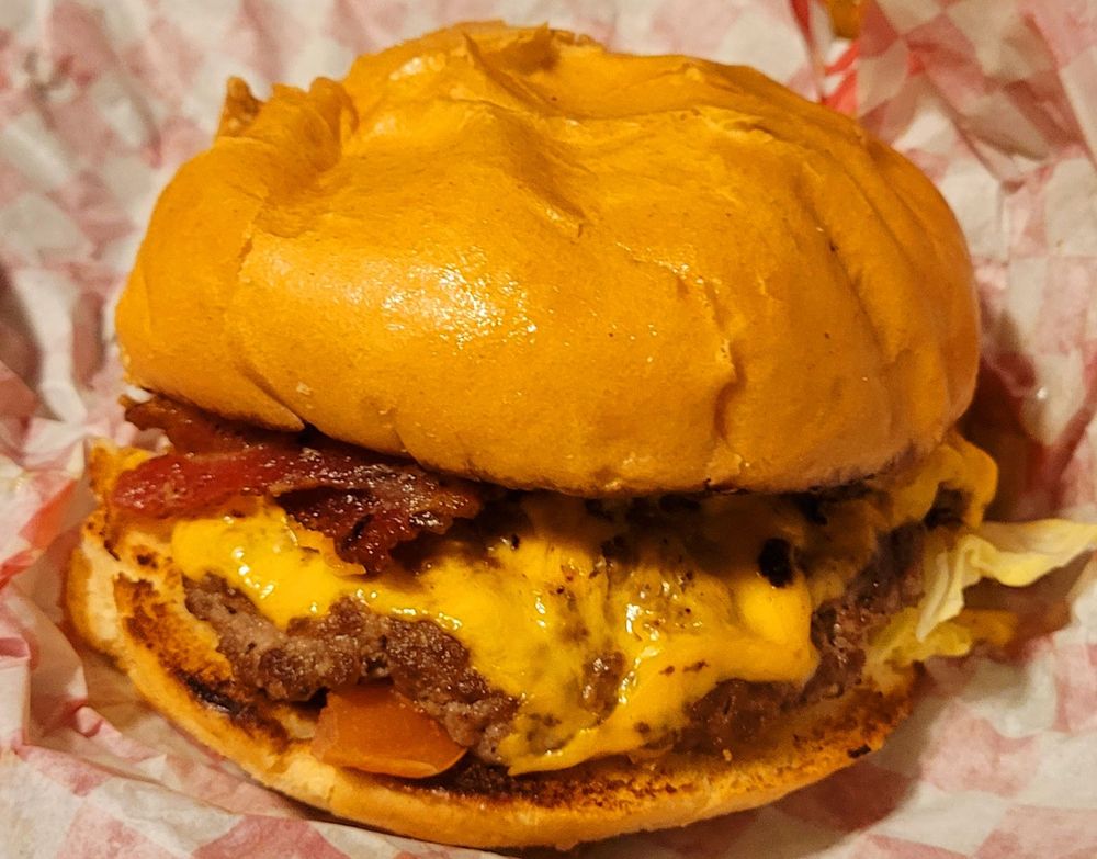 101 BURGER - Updated June 2026 - 25 Photos & 26 Reviews - 5045 SW Hwy ...