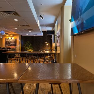 GAMBIT BREWING COMPANY - 42 Photos & 12 Reviews - 141 4th St E, Saint ...