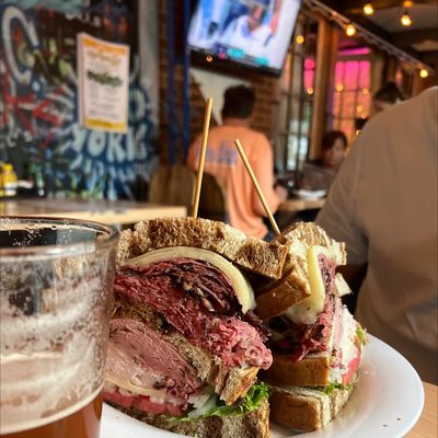 LUCKY DILL DELI - Updated December 2025 - 885 Photos & 1395 Reviews ...