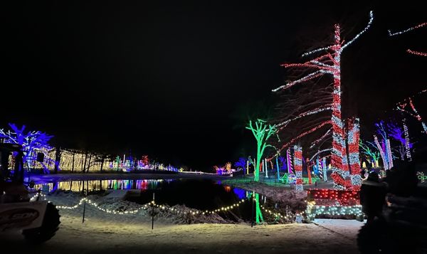 MIRACLE AT BIG ROCK - Updated December 2025 - 49 Photos & 10 Reviews ...