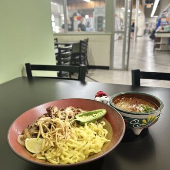 RAMEN DEL BARRIO - Updated May 2025 - 615 Photos & 250 Reviews - 1700 W ...