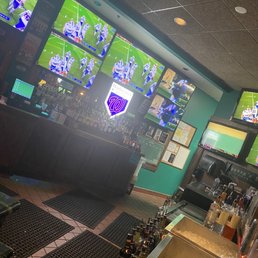 LOONEYS PUB SOUTH - Updated April 2025 - 220 Photos & 399 Reviews ...