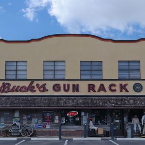 FLORIDA GUN EXCHANGE - 30 Photos & 75 Reviews - Guns & Ammo - 1050 S ...