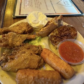 DOC’S FOOD & SPIRITS - Updated December 2025 - 190 Photos & 315 Reviews ...