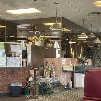 FLO’S PANCAKE HOUSE - Updated November 2025 - 58 Photos & 93 Reviews ...