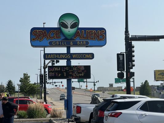 SPACE ALIENS GRILL & BAR - Updated September 2025 - 116 Photos & 128 ...