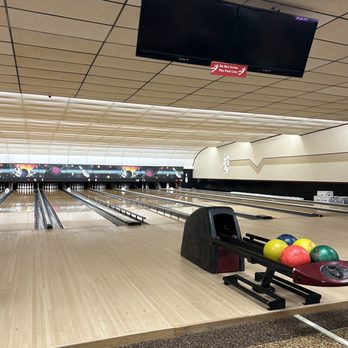 OCEAN LANES - Updated December 2025 - 16 Photos & 55 Reviews - 115 72nd ...