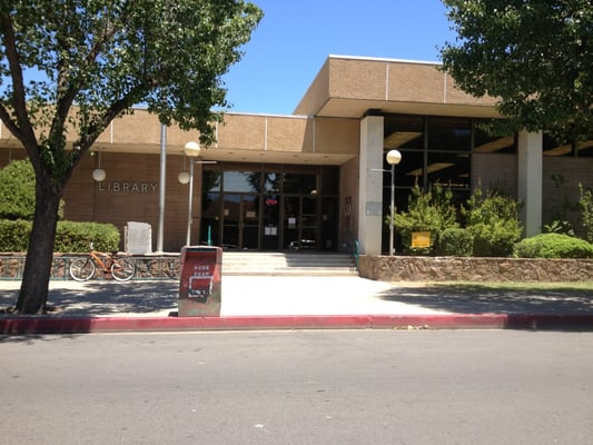 MADERA COUNTY MAIN LIBRARY - Updated December 2025 - 26 Photos - 121 N ...