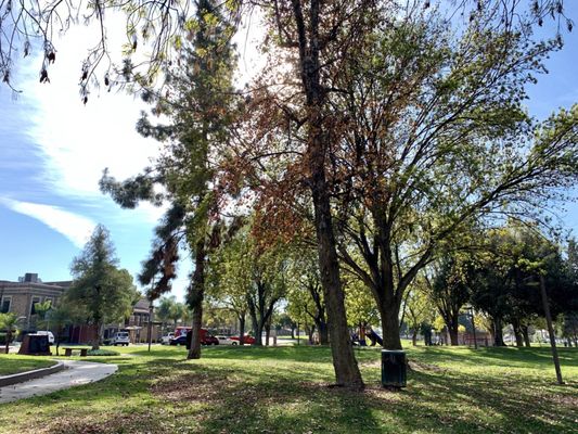 MONTEBELLO CITY PARK - 13 Photos & 10 Reviews - 1401 West Whittier Blvd ...