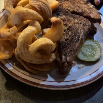 PINE SQUIRREL - Updated September 2025 - 125 Photos & 157 Reviews ...