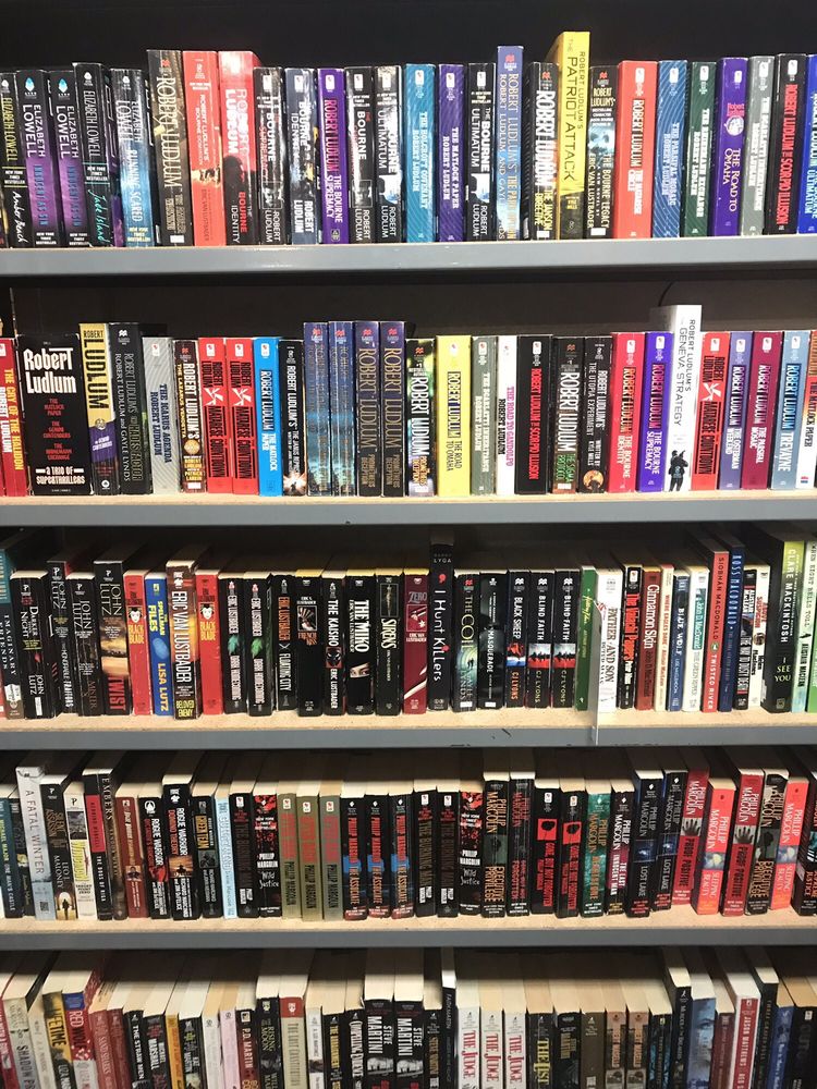 BOOKHOUNDS - 55 Photos & 66 Reviews - 2710 L St, Bakersfield, CA - Yelp