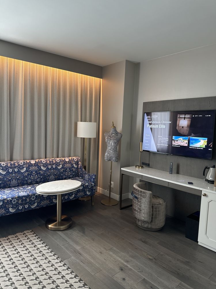 THE DORIAN, AUTOGRAPH COLLECTION - Updated May 2024 - 525 5 Avenue SW ...