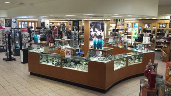 UETA DUTY FREE - Updated December 2025 - 1401 E Elizabeth St ...