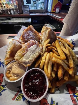 BOUT TIME PUB & GRUB - Updated November 2025 - 112 Photos & 165 Reviews ...