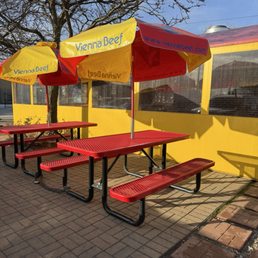 VIENNA BEEF FACTORY STORE - Updated July 2025 - 95 Photos & 51 Reviews ...