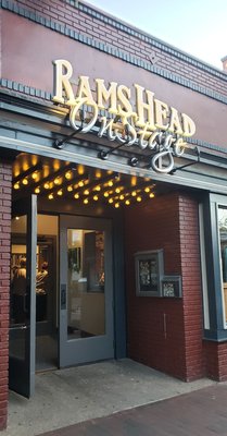 RAMS HEAD ON STAGE - Updated August 2024 - 78 Photos & 117 Reviews - 33 West St, Annapolis ...