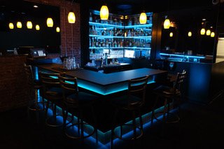 DIAMONDS GENTLEMEN’S CLUB - 10 Photos - 318 SW 3rd Ave, Portland ...