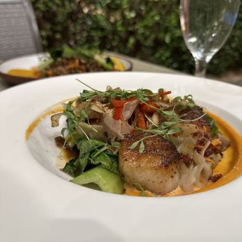 HAMPTONS - Updated December 2024 - 190 Photos & 153 Reviews - 33 N Main ...