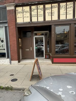 THE JOB PUBLIC HOUSE - Updated September 2025 - 12 Photos - 319 E ...