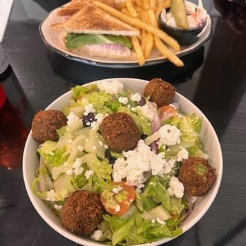 THE JOHNSON DINER & BAR - Updated May 2024 - 14 Photos & 29 Reviews ...