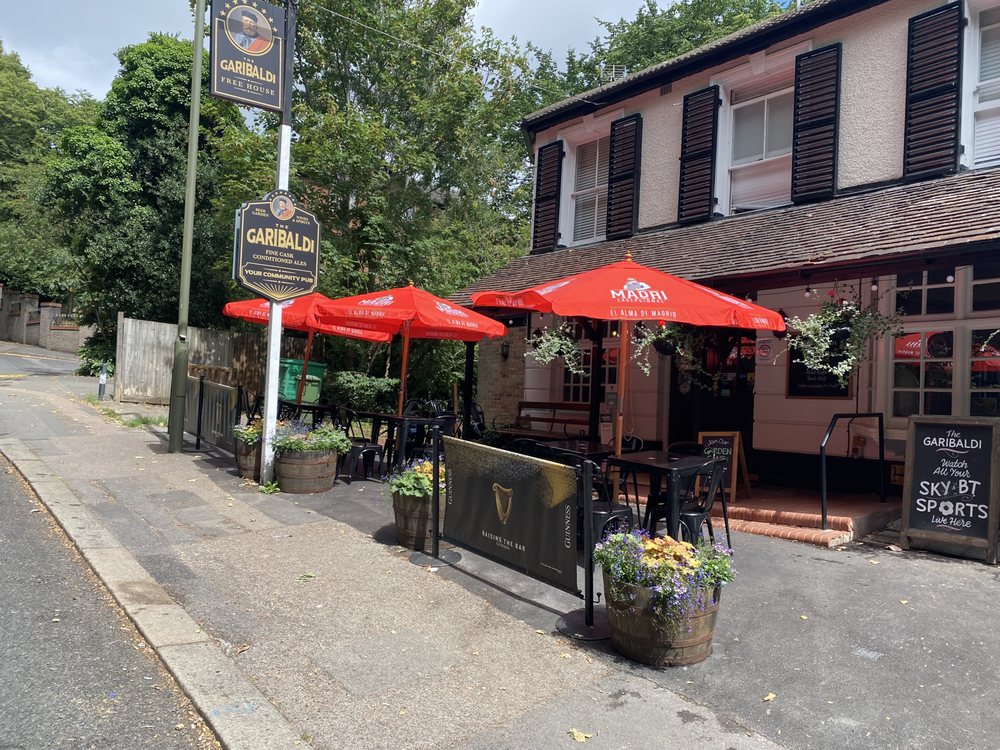 THE GARIBALDI - 29 Mill Street, Redhill, Surrey, United Kingdom - Pubs ...