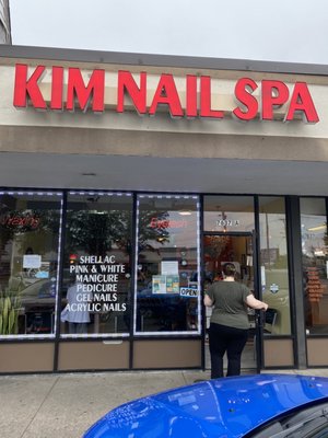 Kim Nails And Spa