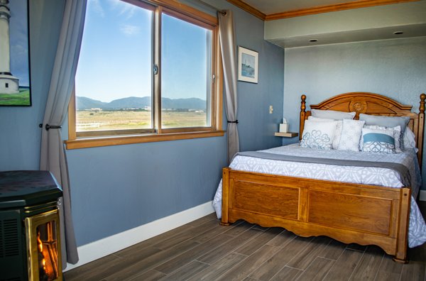 LODGING AT POINT ARENA LIGHTHOUSE - 117 Photos & 32 Reviews - Hotels ...