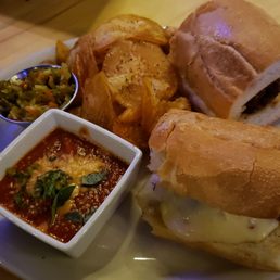 FREEDOM BROTHERS PIZZERIA & ALEHOUSE - Updated February 2025 - 85 ...