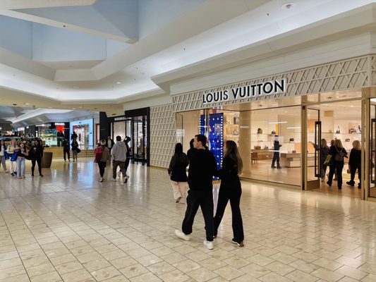 THE MALL AT SHORT HILLS - Updated December 2025 - 297 Photos & 373 ...