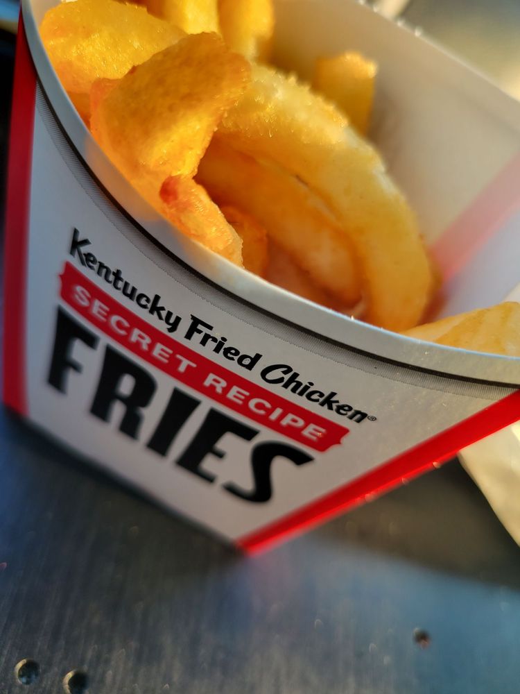 KFC - Updated August 2025 - 28 Photos & 50 Reviews - 8073 Veterans Hwy ...