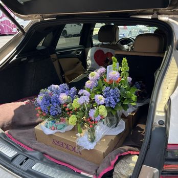 KING FLORIST OF AUSTIN - Updated January 2026 - 545 Photos & 275 ...