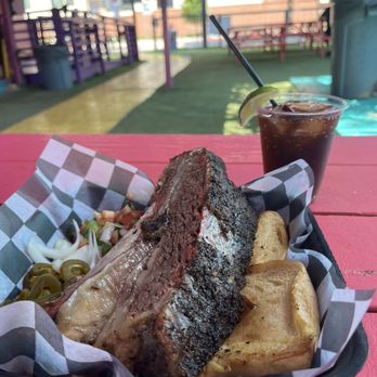 BUSSIN’ Q - Updated November 2025 - 89 Photos & 51 Reviews - 125 Lamar ...