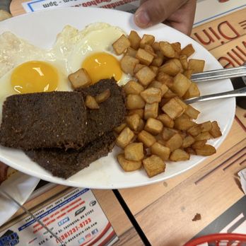 T-VILLE DINER - Updated January 2026 - 45 Photos & 56 Reviews - 132 W ...