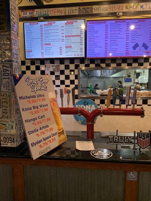 PIT STOP DINER - Updated December 2025 - 832 Photos & 1057 Reviews ...