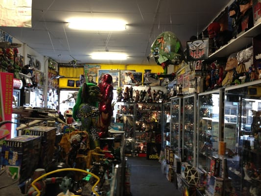 LOBOS COLLECTABLES - Updated July 2025 - 310 St Georges Rd, Melbourne ...