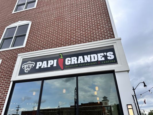 PAPI GRANDE - Updated December 2025 - 20 Photos & 15 Reviews - 20 W ...