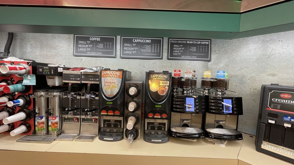 ONCUE EXPRESS 47 - Updated January 2026 - 11 Photos - 501 E 1st St ...