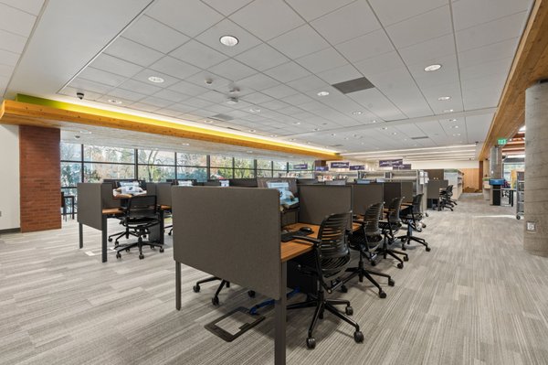 SPOKANE PUBLIC LIBRARY - SOUTH HILL - Updated September 2025 - 16 Photos - 3324 S Perry St ...