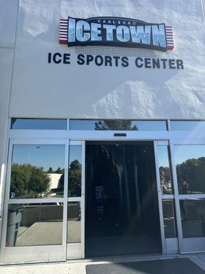 ICETOWN CARLSBAD - Updated December 2024 - 55 Photos & 140 Reviews ...