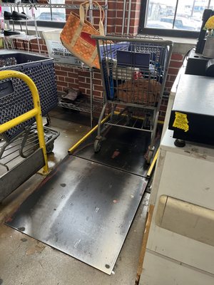 MERS GOODWILL OUTLET - Updated October 2025 - 36 Photos & 70 Reviews ...