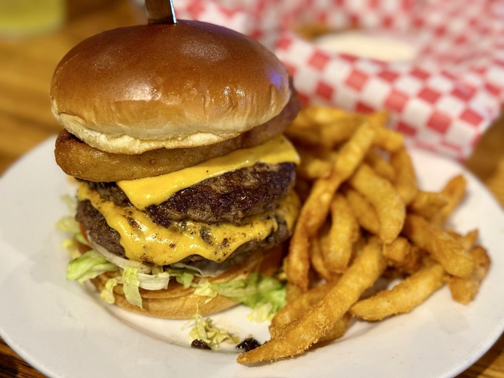 BLACKBEARD’S TRIPLE PLAY RESTAURANT AND SPORTS BAR - Updated December ...