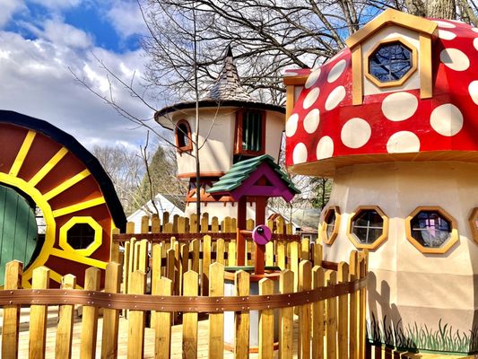 TREEHOUSE WORLD - Updated October 2025 - 118 Photos & 52 Reviews - 1442 ...