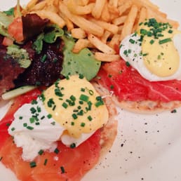 CAFÉ LULUC - Updated July 2025 - 1826 Photos & 1697 Reviews - 214 Smith ...