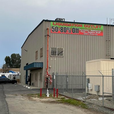 LIQUIDATION OUTLET BAKERSFIELD - Updated December 2025 - 24 Photos ...