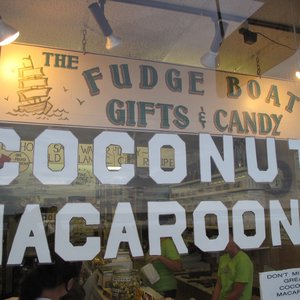 THE ORIGINAL FUDGE KITCHEN - Updated September 2025 - 41 Photos & 48 ...