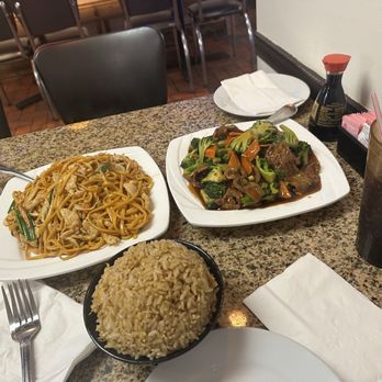 CHINA FAMILY RESTAURANT AT HIGHLAND - Updated April 2025 - 583 Photos ...