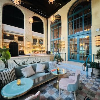 CASADONNA - Updated January 2025 - 555 Photos & 260 Reviews - 1737 N ...