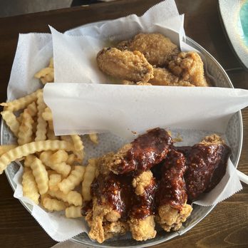 ANGRY CHICKEN - Updated June 2024 - 622 Photos & 452 Reviews - 1930 S ...