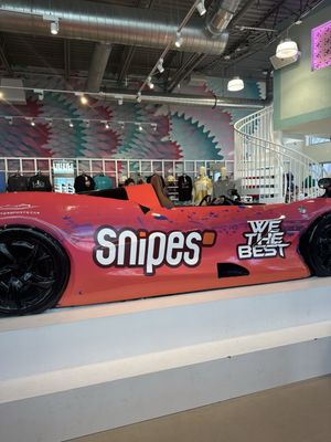 SNIPES - Updated December 2025 - 11 Photos - 673 Collins Ave, Miami ...